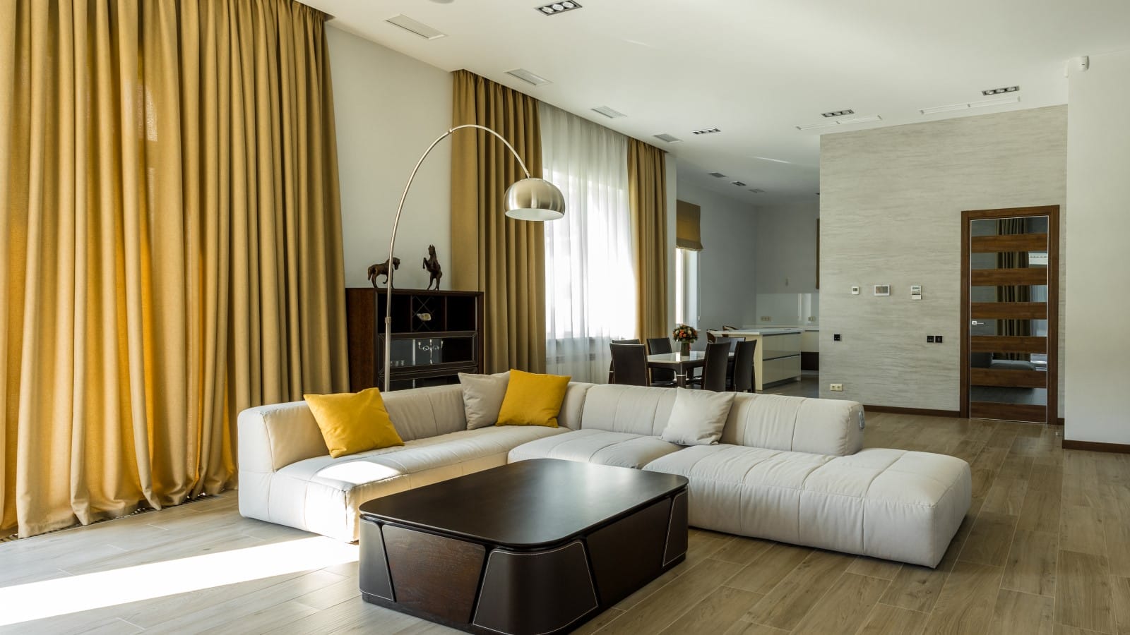 Top Window Trends 2025: Styles, Efficiency & Smart Designs | Keystone ...